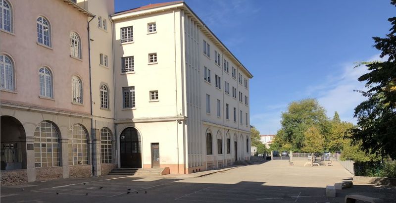 Réaménagement de locaux scolaires du collège Saint Marc (69) – Strem